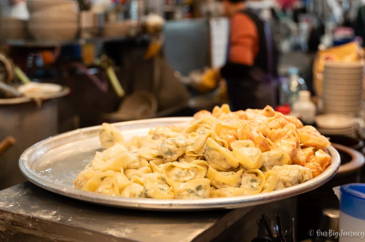 Gwangjang Market in Seoul | Korean Street Food - OurBigJourney - Travel ...